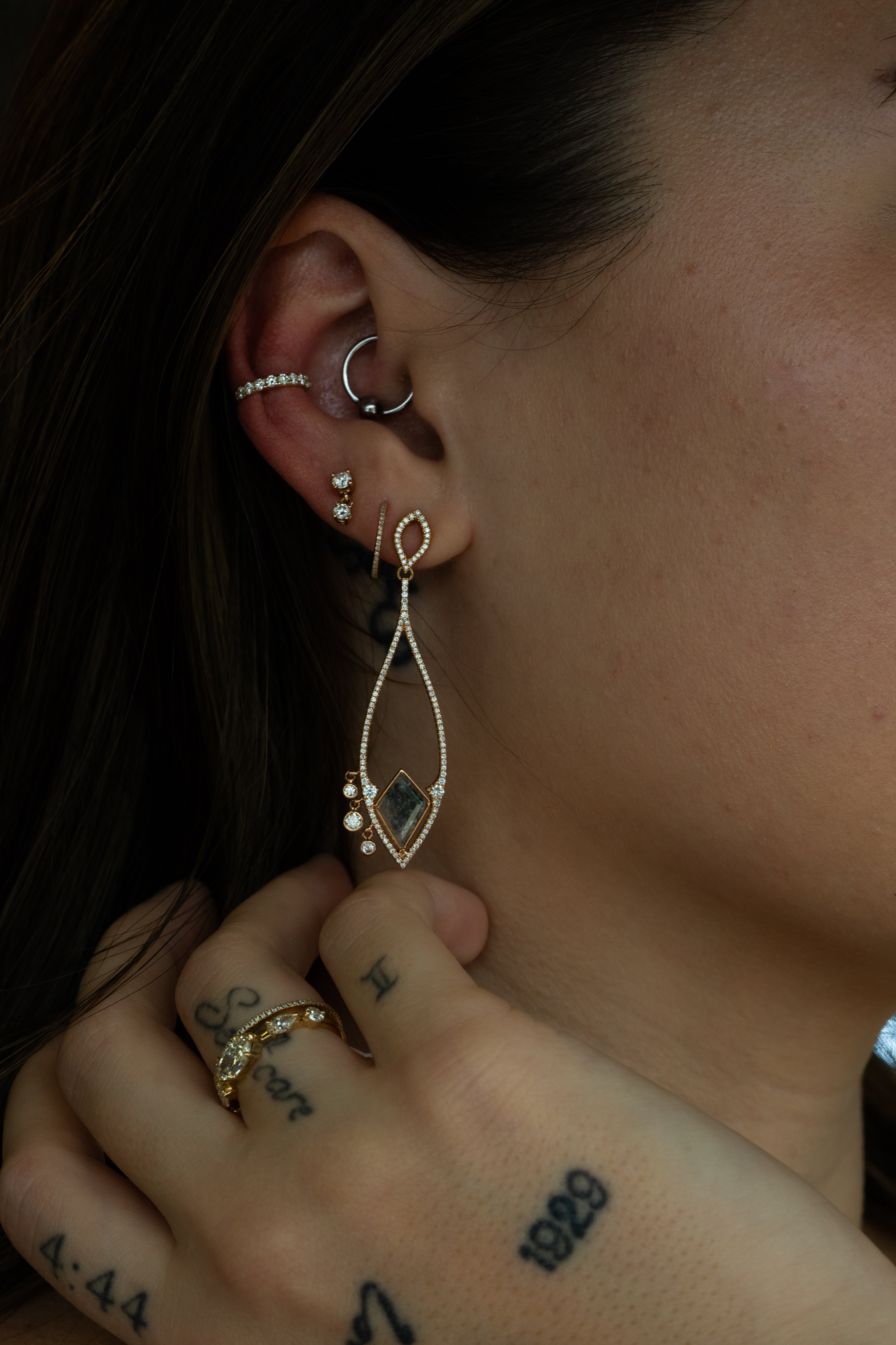 EARRINGS – Avalina